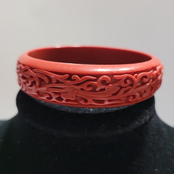 Estate | Jewelry | Vintage Cinnabar Carved Bangle Bracelet Ethnic ...